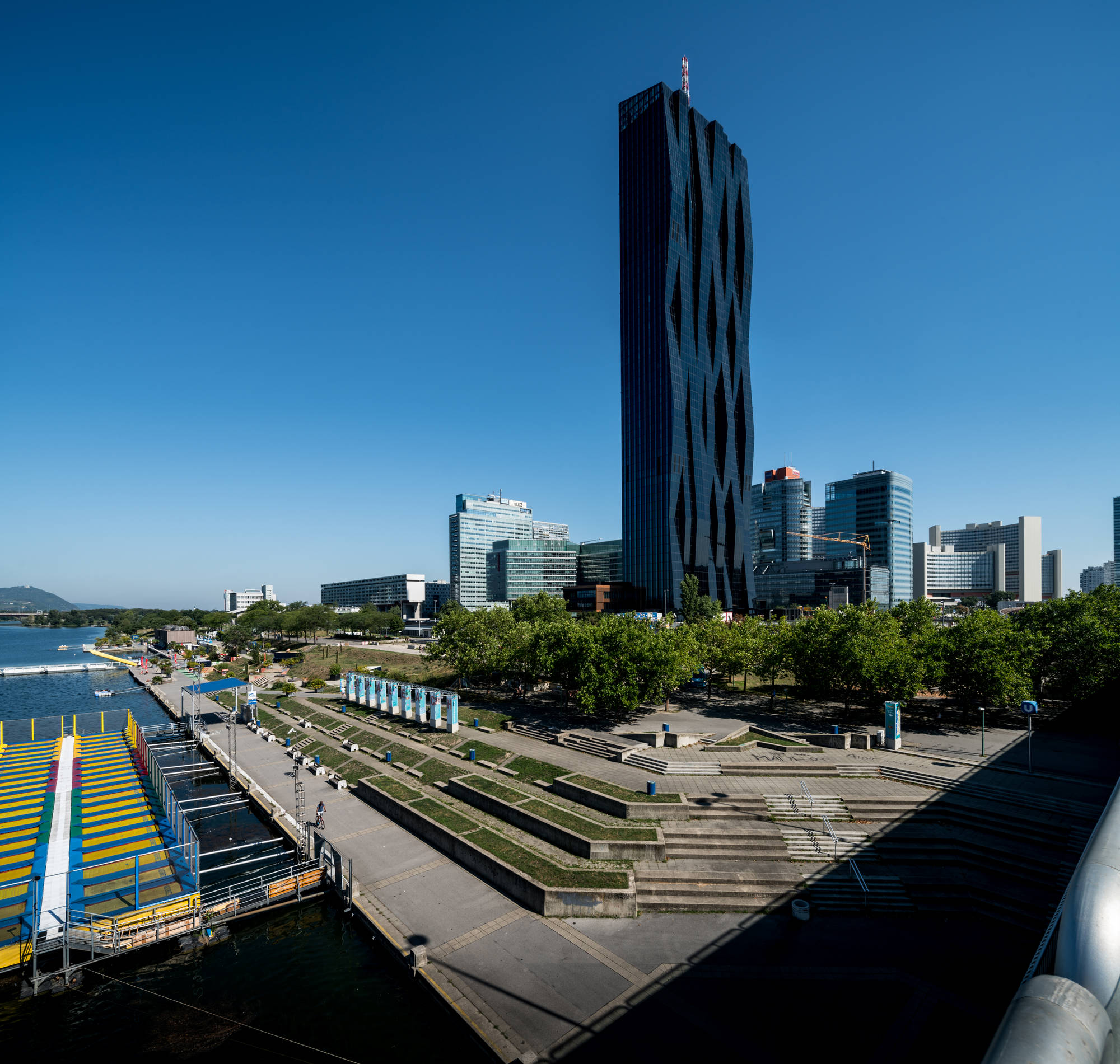 Ein starker Partner an Ihrer Seite | Deka Immobilien